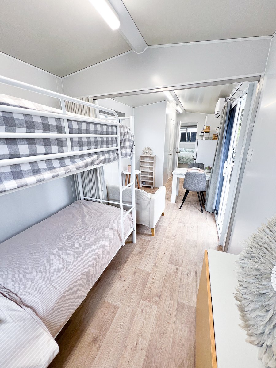 962S | VanHomes Studio Suite